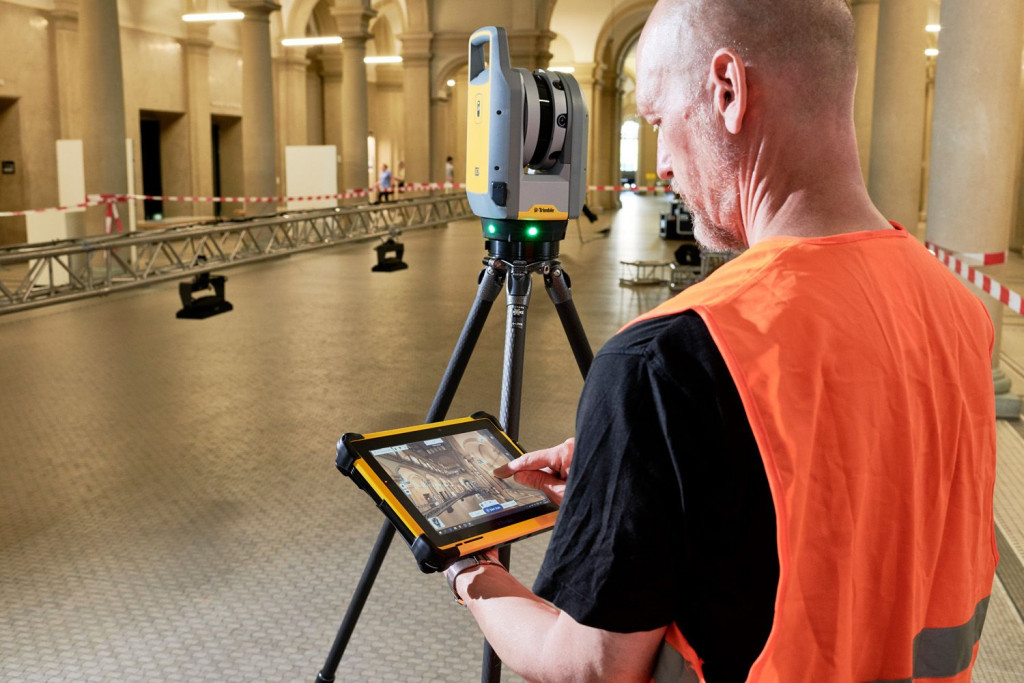 Trimble Perspective: software for 3D laser scanner control, data visualization and processing